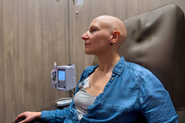 Early Signs of Breast Cancer: Symptoms, Screening & Treatment